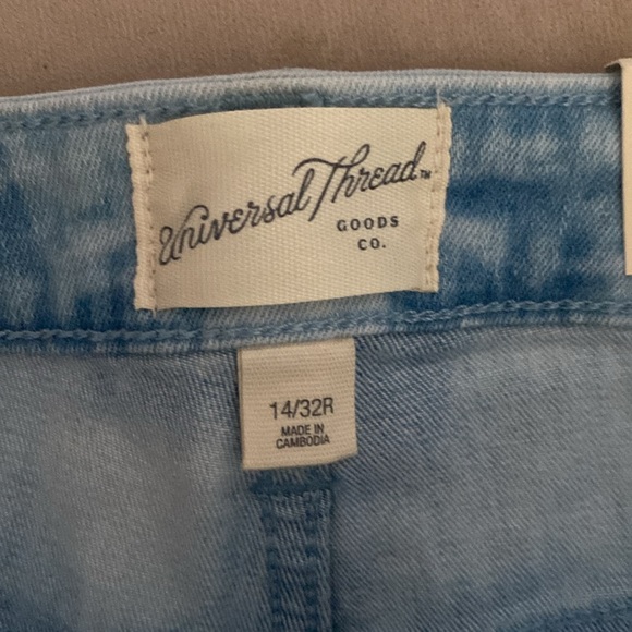 Universal Thread | Shorts | Universal Threads High Rise Midi Shorts ...